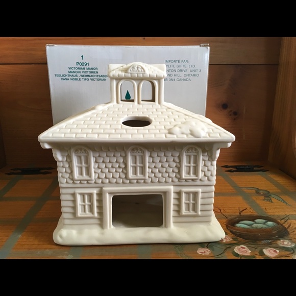 PartyLite | Holiday | Partylite Tealight Lighthouse | Poshmark